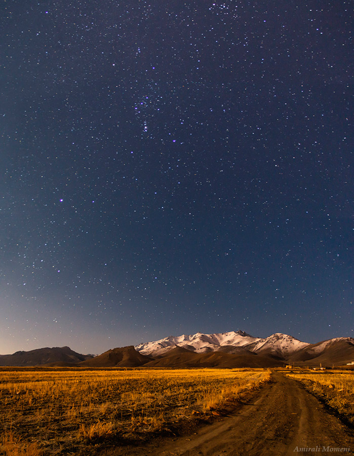 TWAN | Orion & Sirius over Badr Mountain