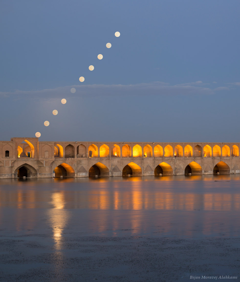 TWAN | Full Moon Over Siosepol Bridge
